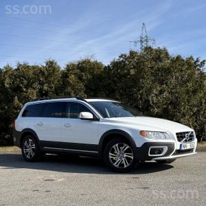 White Volvo XC70 2013 in Riga, with an engine capacity of 2.40 L and mileage of 343 thousand km for 9200 €, photo 4 on AUTOMOTO.COM.LV