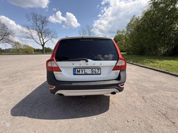 Balts Volvo XC70 2013 Kauņa, ar dzinēja tilpumu 2.40 L un nobraukumu 449 tūkst. km par 6000 €, foto 4 vietnē AUTOMOTO.COM.LV