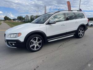 White Volvo XC70 2013 in Kaunas, with an engine capacity of 1.98 L and mileage of 267 thousand km for 9550 €, photo 4 on AUTOMOTO.COM.LV