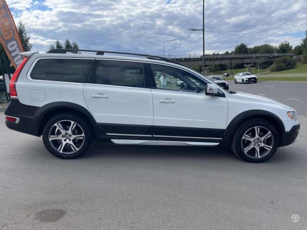 Balts Volvo XC70 2013 Kauņa, ar dzinēja tilpumu 1.98 L un nobraukumu 267 tūkst. km par 9550 €, foto 8 vietnē AUTOMOTO.COM.LV