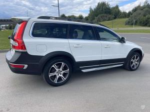 White Volvo XC70 2013 in Kaunas, with an engine capacity of 1.98 L and mileage of 267 thousand km for 9550 €, photo 10 on AUTOMOTO.COM.LV