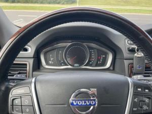 White Volvo XC70 2013 in Kaunas, with an engine capacity of 1.98 L and mileage of 267 thousand km for 9550 €, photo 21 on AUTOMOTO.COM.LV