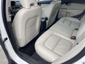 White Volvo XC70 2013 in Kaunas, with an engine capacity of 1.98 L and mileage of 267 thousand km for 9550 €, photo 26 on AUTOMOTO.COM.LV
