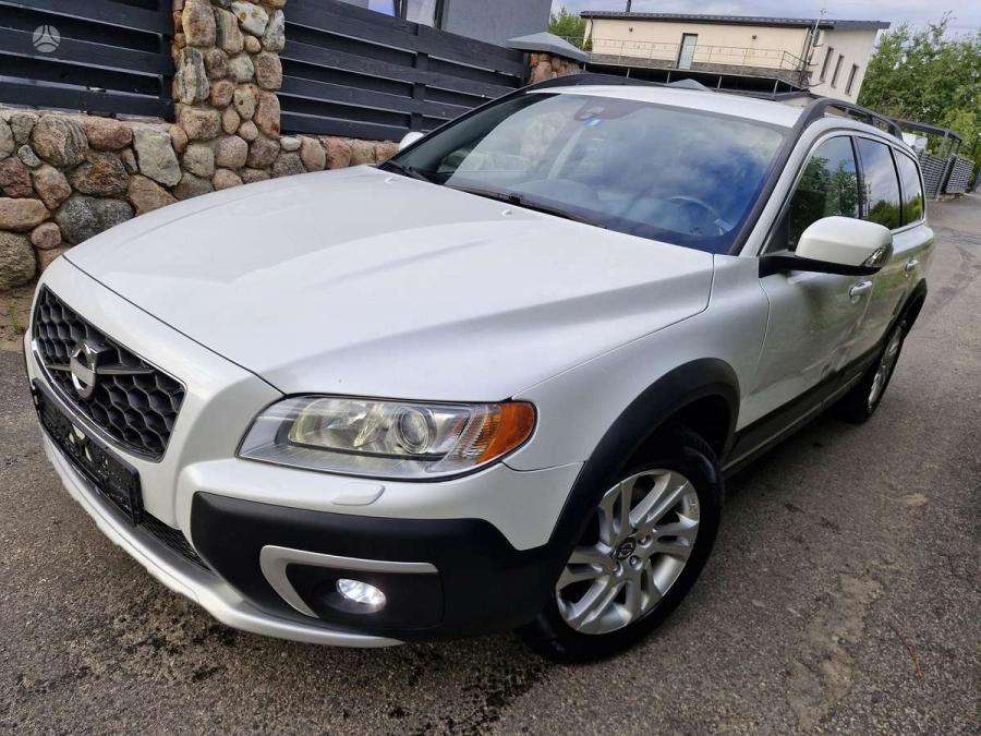 Balts Volvo XC70 2013 Viļņa, ar dzinēja tilpumu 2.95 L un nobraukumu 214 tūkst. km par 9900 €, foto 1 vietnē AUTOMOTO.COM.LV