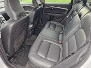Balts Volvo XC70 2013 Viļņa, ar dzinēja tilpumu 2.95 L un nobraukumu 214 tūkst. km par 9900 €, foto 13 vietnē AUTOMOTO.COM.LV
