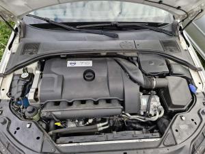 Balts Volvo XC70 2013 Viļņa, ar dzinēja tilpumu 2.95 L un nobraukumu 214 tūkst. km par 9900 €, foto 17 vietnē AUTOMOTO.COM.LV