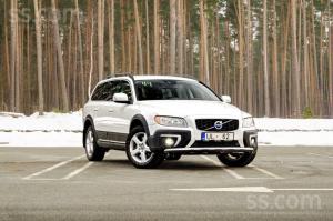 White Volvo XC70 2014 in Riga, with an engine capacity of 2.40 L and mileage of 281 thousand km for 9390 €, photo 3 on AUTOMOTO.COM.LV