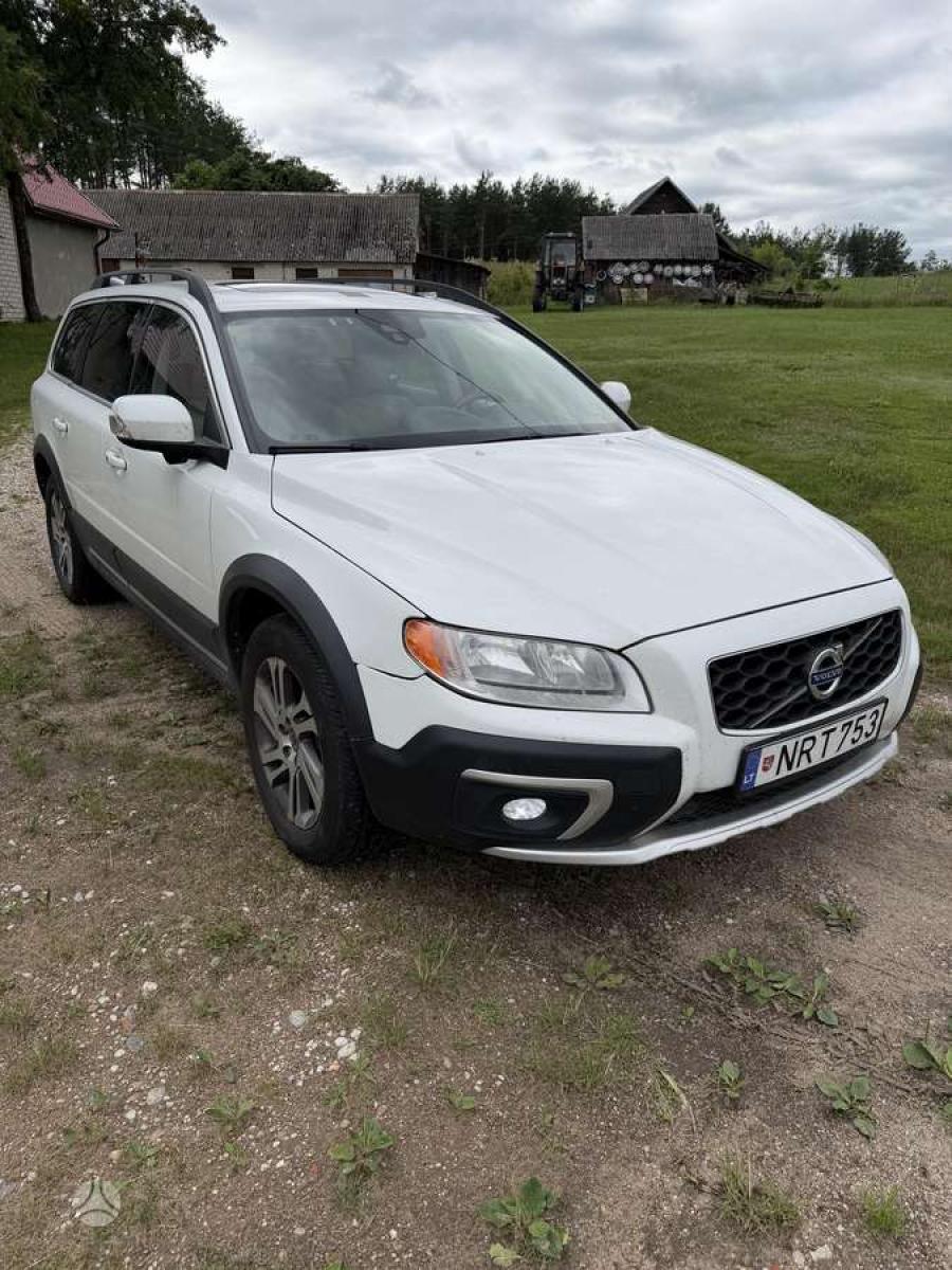 Balts Volvo XC70 2014 Viļņa, ar dzinēja tilpumu 3.19 L un nobraukumu 252 tūkst. km par 10200 €, foto 3 vietnē AUTOMOTO.COM.LV