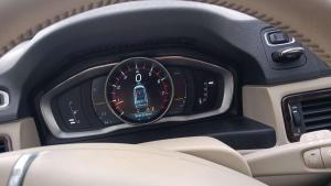 White Volvo XC70 2014 in Siauliai, with an engine capacity of 3.20 L and mileage of 310 thousand km for 6150 €, photo 16 on AUTOMOTO.COM.LV