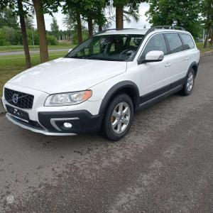 White Volvo XC70 2014 in Panevezys, with an engine capacity of 1.97 L and mileage of 281 thousand km for 9450 €, photo  on AUTOMOTO.COM.LV