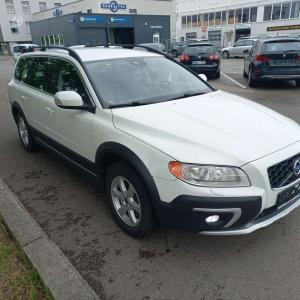 White Volvo XC70 2014 in Panevezys, with an engine capacity of 1.97 L and mileage of 281 thousand km for 9450 €, photo 12 on AUTOMOTO.COM.LV