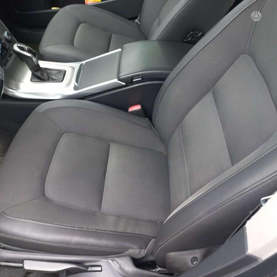 White Volvo XC70 2014 in Panevezys, with an engine capacity of 1.97 L and mileage of 281 thousand km for 9450 €, photo 15 on AUTOMOTO.COM.LV
