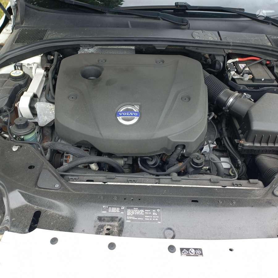 White Volvo XC70 2014 in Panevezys, with an engine capacity of 1.97 L and mileage of 281 thousand km for 9450 €, photo 21 on AUTOMOTO.COM.LV
