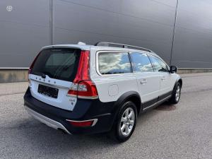 White Volvo XC70 2014 in Alytus, with an engine capacity of 2.00 L and mileage of 279 thousand km for 8500 €, photo 5 on AUTOMOTO.COM.LV