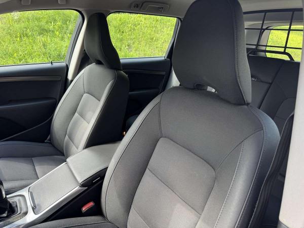 Balts Volvo XC70 2014 Alīta, ar dzinēja tilpumu 2.00 L un nobraukumu 279 tūkst. km par 8500 €, foto 8 vietnē AUTOMOTO.COM.LV