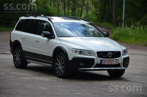 Balts Volvo XC70 2015 Rīga, ar dzinēja tilpumu 2.40 L un nobraukumu 0 tūkst. km par 14490 €, foto 1 vietnē AUTOMOTO.COM.LV
