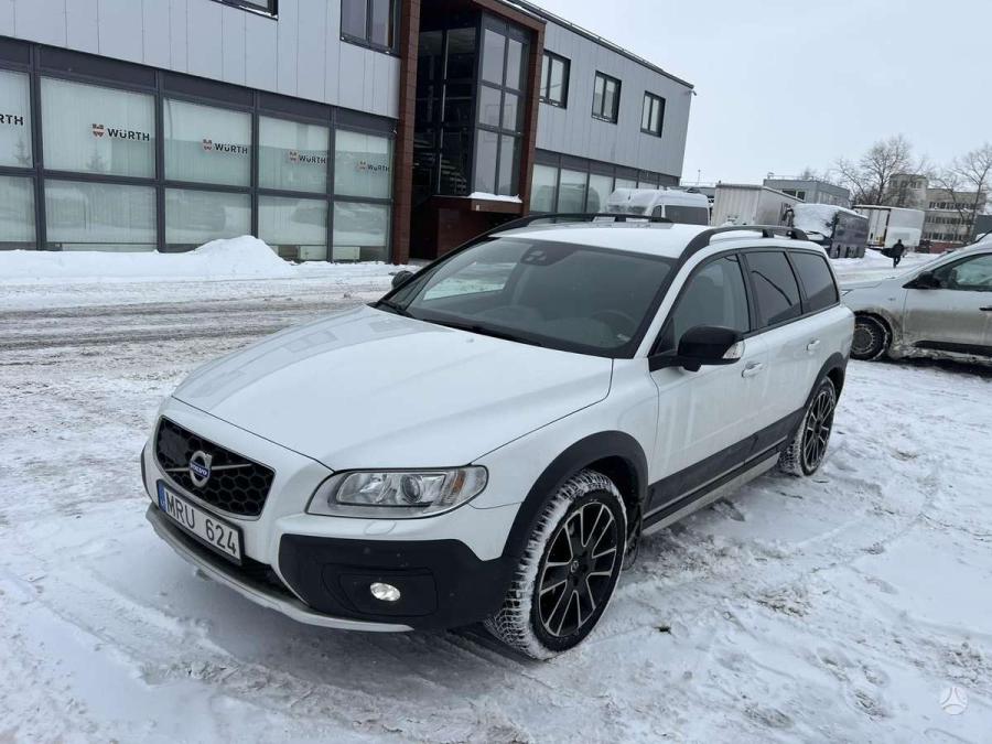 Balts Volvo XC70 2015 Klaipėda, ar dzinēja tilpumu 2.40 L un nobraukumu 173 tūkst. km par 11900 €, foto 4 vietnē AUTOMOTO.COM.LV