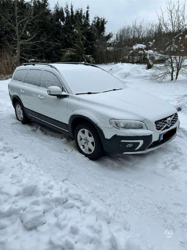 Balts Volvo XC70 2015 Viļņa, ar dzinēja tilpumu 2.40 L un nobraukumu 251 tūkst. km par 14500 €, foto 2 vietnē AUTOMOTO.COM.LV