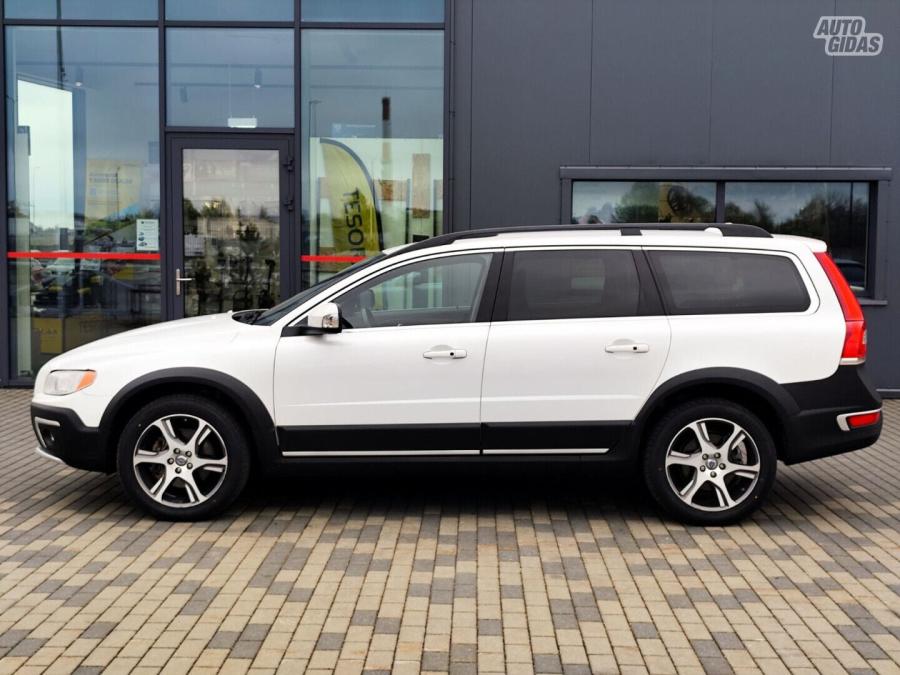 Balts Volvo XC70 2015 Šauļi, ar dzinēja tilpumu 3.00 L un nobraukumu 310 tūkst. km par 11950 €, foto 11 vietnē AUTOMOTO.COM.LV
