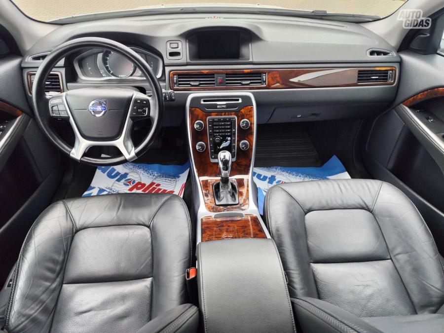 Balts Volvo XC70 2015 Šauļi, ar dzinēja tilpumu 3.00 L un nobraukumu 310 tūkst. km par 11950 €, foto 12 vietnē AUTOMOTO.COM.LV