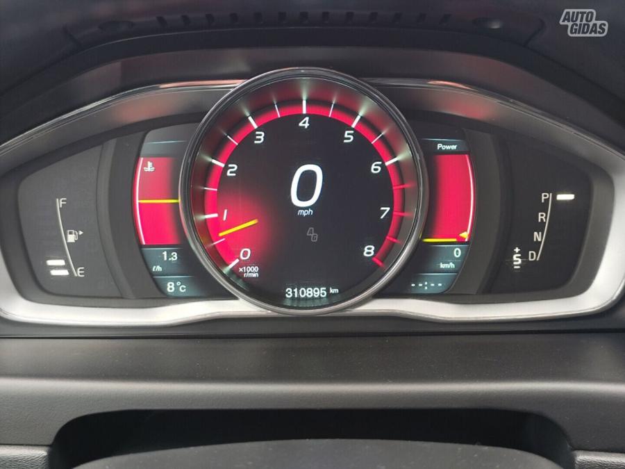 Balts Volvo XC70 2015 Šauļi, ar dzinēja tilpumu 3.00 L un nobraukumu 310 tūkst. km par 11950 €, foto 13 vietnē AUTOMOTO.COM.LV