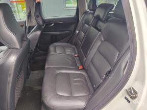 Balts Volvo XC70 2015 Šauļi, ar dzinēja tilpumu 3.00 L un nobraukumu 310 tūkst. km par 11950 €, foto 23 vietnē AUTOMOTO.COM.LV