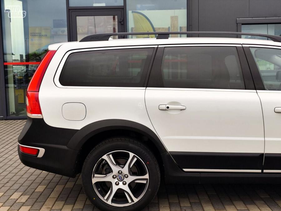Balts Volvo XC70 2015 Šauļi, ar dzinēja tilpumu 3.00 L un nobraukumu 310 tūkst. km par 11950 €, foto 29 vietnē AUTOMOTO.COM.LV