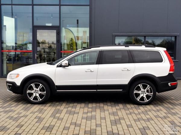 White Volvo XC70 2015 in Siauliai, with an engine capacity of 3.00 L and mileage of 310 thousand km for 11400 €, photo 10 on AUTOMOTO.COM.LV