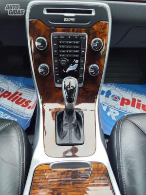White Volvo XC70 2015 in Siauliai, with an engine capacity of 3.00 L and mileage of 310 thousand km for 11400 €, photo 15 on AUTOMOTO.COM.LV