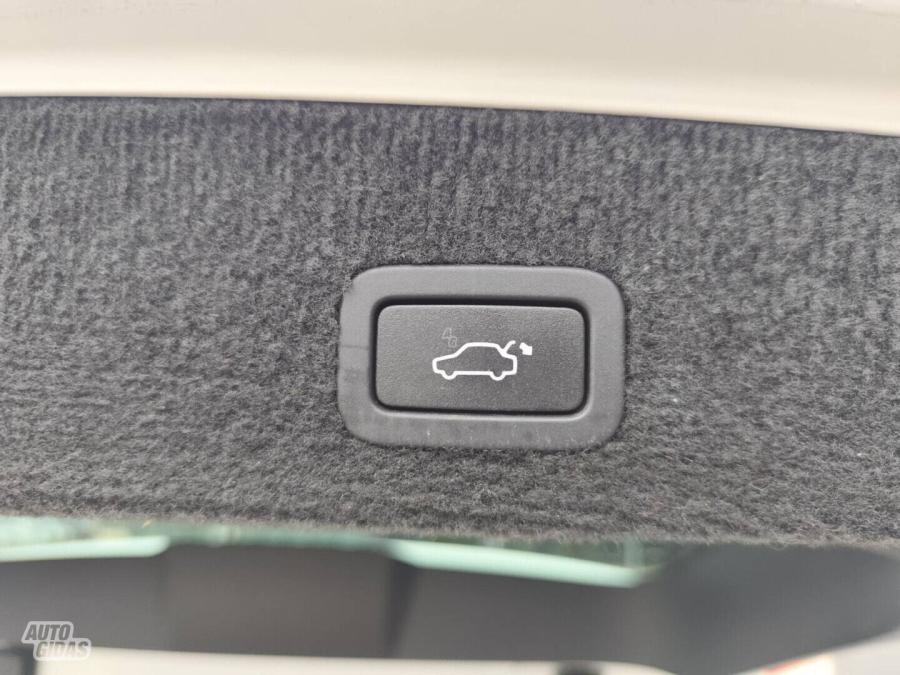 Balts Volvo XC70 2015 Šauļi, ar dzinēja tilpumu 3.00 L un nobraukumu 310 tūkst. km par 11200 €, foto 9 vietnē AUTOMOTO.COM.LV