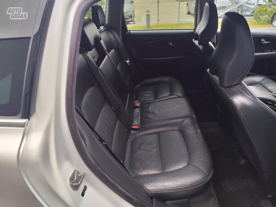 Balts Volvo XC70 2015 Šauļi, ar dzinēja tilpumu 3.00 L un nobraukumu 310 tūkst. km par 11200 €, foto 21 vietnē AUTOMOTO.COM.LV