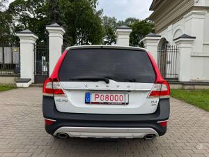 Balts Volvo XC70 2015 Viļņa, ar dzinēja tilpumu 2.40 L un nobraukumu 256 tūkst. km par 15900 €, foto 17 vietnē AUTOMOTO.COM.LV