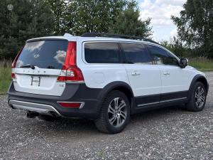 White Volvo XC70 2015 in Ukmerge, with an engine capacity of 1.97 L and mileage of 280 thousand km for 5600 €, photo 6 on AUTOMOTO.COM.LV