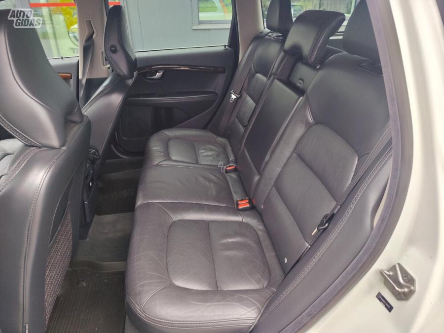 Balts Volvo XC70 2015 Šauļi, ar dzinēja tilpumu 3.00 L un nobraukumu 310 tūkst. km par 10700 €, foto 23 vietnē AUTOMOTO.COM.LV