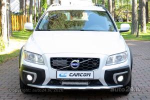 White Volvo XC70 2015 in Tallinn, with an engine capacity of 2.40 L and mileage of 261 thousand km for 17890 €, photo 6 on AUTOMOTO.COM.LV