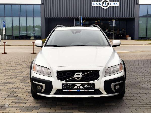 Balts Volvo XC70 2015 Šauļi, ar dzinēja tilpumu 3.00 L un nobraukumu 310 tūkst. km par 10500 €, foto 1 vietnē AUTOMOTO.COM.LV