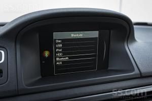 Balts Volvo XC70 2016 Rīga, ar dzinēja tilpumu 2.40 L un nobraukumu 305 tūkst. km par 12950 €, foto 28 vietnē AUTOMOTO.COM.LV
