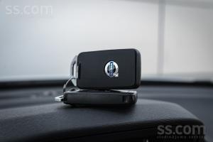 Balts Volvo XC70 2016 Rīga, ar dzinēja tilpumu 2.40 L un nobraukumu 305 tūkst. km par 12950 €, foto 31 vietnē AUTOMOTO.COM.LV