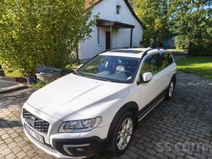 Balts Volvo XC70 2016 Jelgava, ar dzinēja tilpumu 2.40 L un nobraukumu 203 tūkst. km par 13800 €, foto 3 vietnē AUTOMOTO.COM.LV