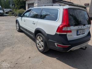 White Volvo XC70 2016 in Radviliskis, with an engine capacity of 2.00 L and mileage of 370 thousand km for 6200 €, photo 7 on AUTOMOTO.COM.LV