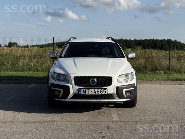Balts Volvo XC70 2016 Rīga, ar dzinēja tilpumu 2.40 L un nobraukumu 325 tūkst. km par 11500 €, foto 5 vietnē AUTOMOTO.COM.LV