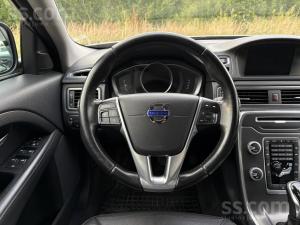 Balts Volvo XC70 2016 Rīga, ar dzinēja tilpumu 2.40 L un nobraukumu 326 tūkst. km par 11300 €, foto 7 vietnē AUTOMOTO.COM.LV