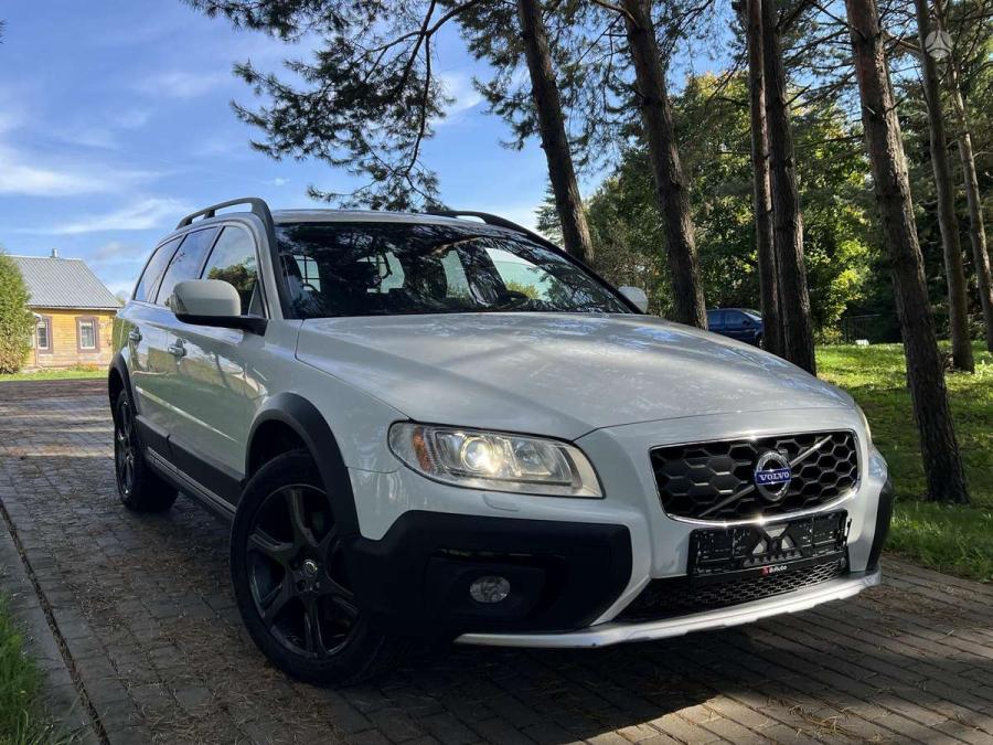 Balts Volvo XC70 2016 Utena, ar dzinēja tilpumu 2.40 L un nobraukumu 313 tūkst. km par 11650 €, foto 5 vietnē AUTOMOTO.COM.LV