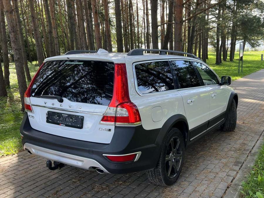 Balts Volvo XC70 2016 Utena, ar dzinēja tilpumu 2.40 L un nobraukumu 313 tūkst. km par 11650 €, foto 14 vietnē AUTOMOTO.COM.LV