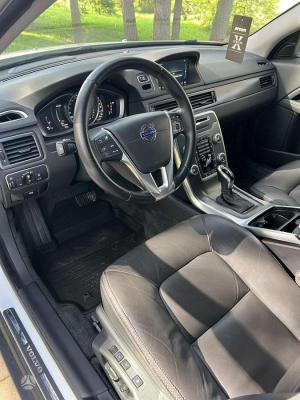 Balts Volvo XC70 2016 Utena, ar dzinēja tilpumu 2.40 L un nobraukumu 313 tūkst. km par 11650 €, foto 34 vietnē AUTOMOTO.COM.LV