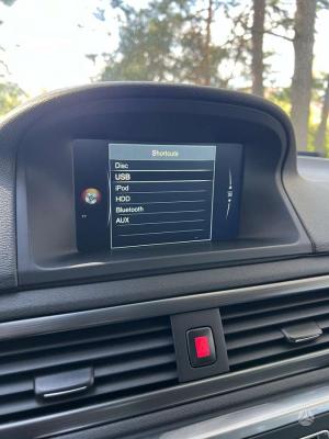 Balts Volvo XC70 2016 Utena, ar dzinēja tilpumu 2.40 L un nobraukumu 313 tūkst. km par 11650 €, foto 40 vietnē AUTOMOTO.COM.LV