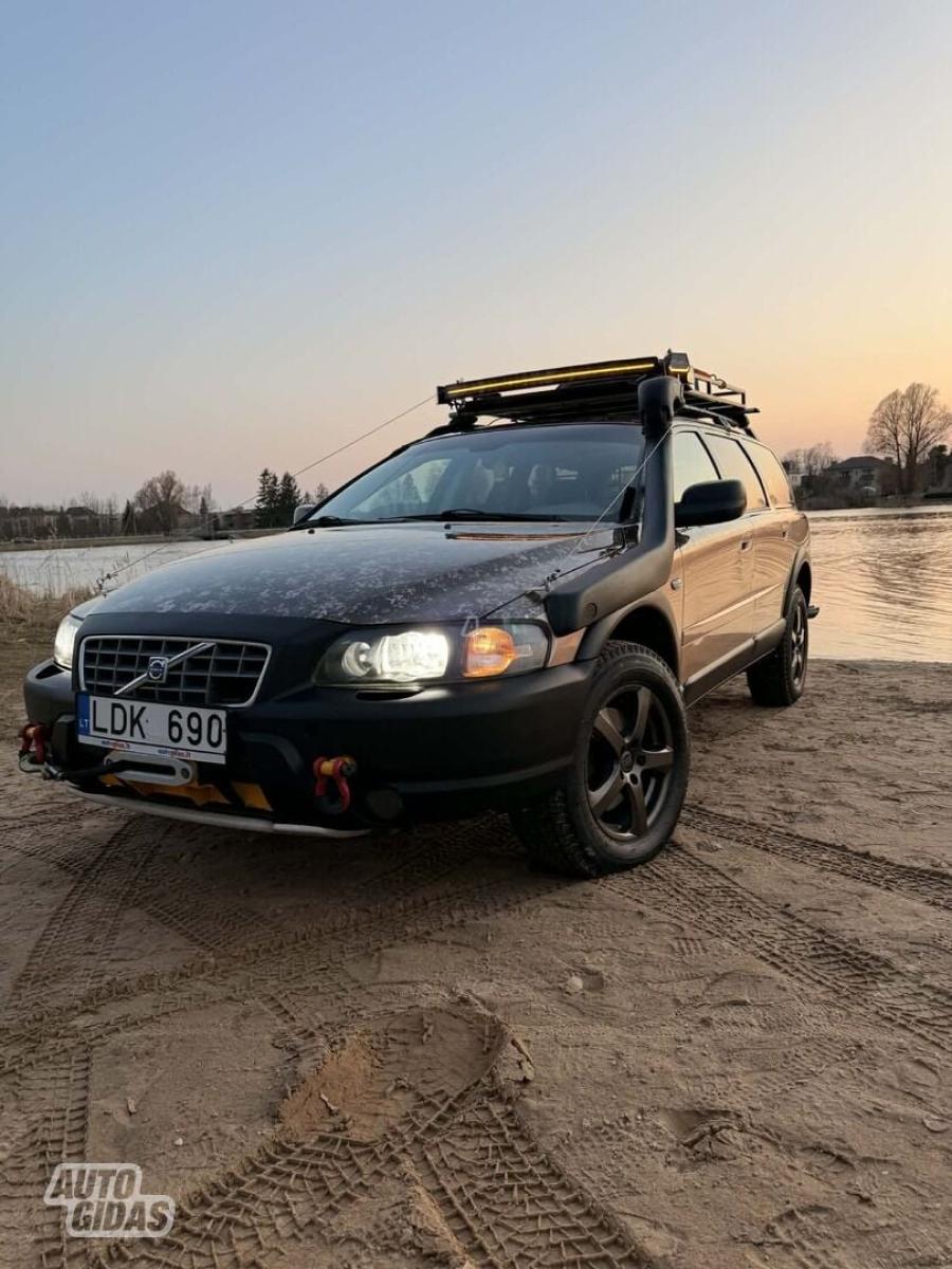 Dzeltens Volvo XC70 2004 Viļņa, ar dzinēja tilpumu 2.40 L un nobraukumu 388 tūkst. km par 4700 €, foto 1 vietnē AUTOMOTO.COM.LV