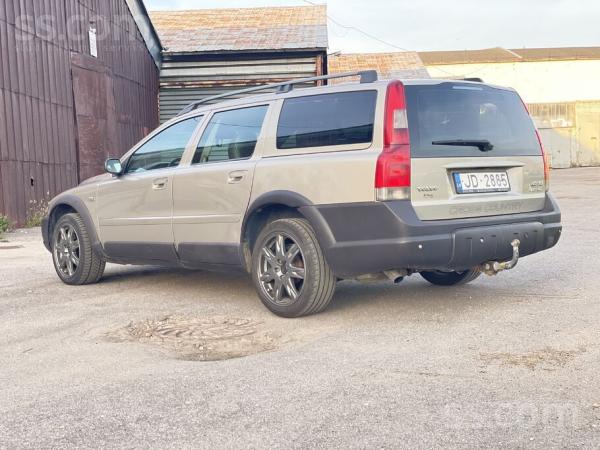 Dzeltens Volvo XC70 2004 Rīga, ar dzinēja tilpumu 2.40 L un nobraukumu 415 tūkst. km par 2975 €, foto 3 vietnē AUTOMOTO.COM.LV