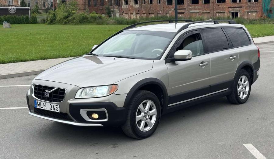 Dzeltens Volvo XC70 2007 Šauļi, ar dzinēja tilpumu 2.40 L un nobraukumu 389 tūkst. km par 4300 €, foto 1 vietnē AUTOMOTO.COM.LV
