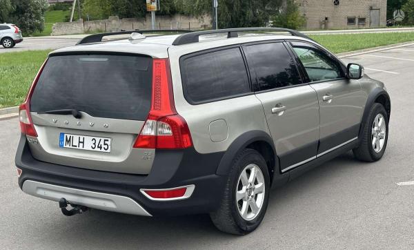 Yellow Volvo XC70 2007 in Siauliai, with an engine capacity of 2.40 L and mileage of 389 thousand km for 4300 €, photo 7 on AUTOMOTO.COM.LV